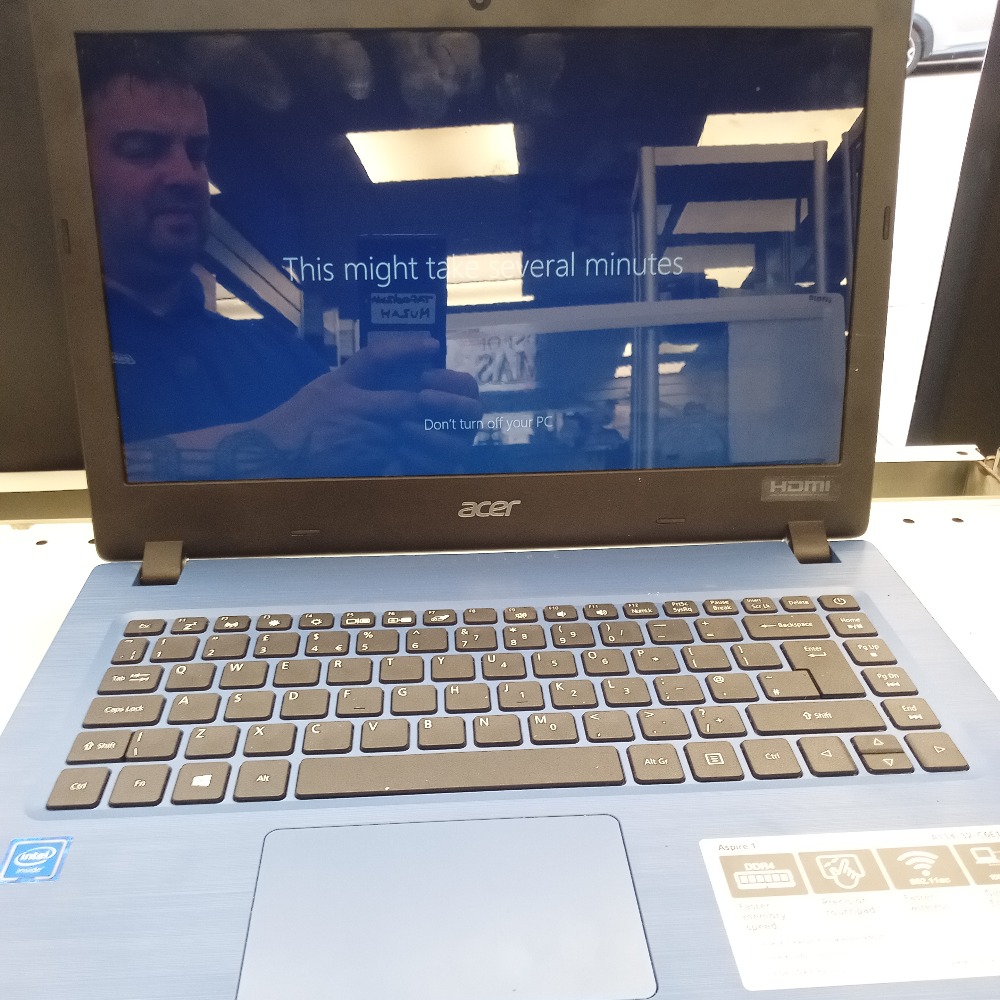 Pre-owned Acer Aspire 1 - Own4Less